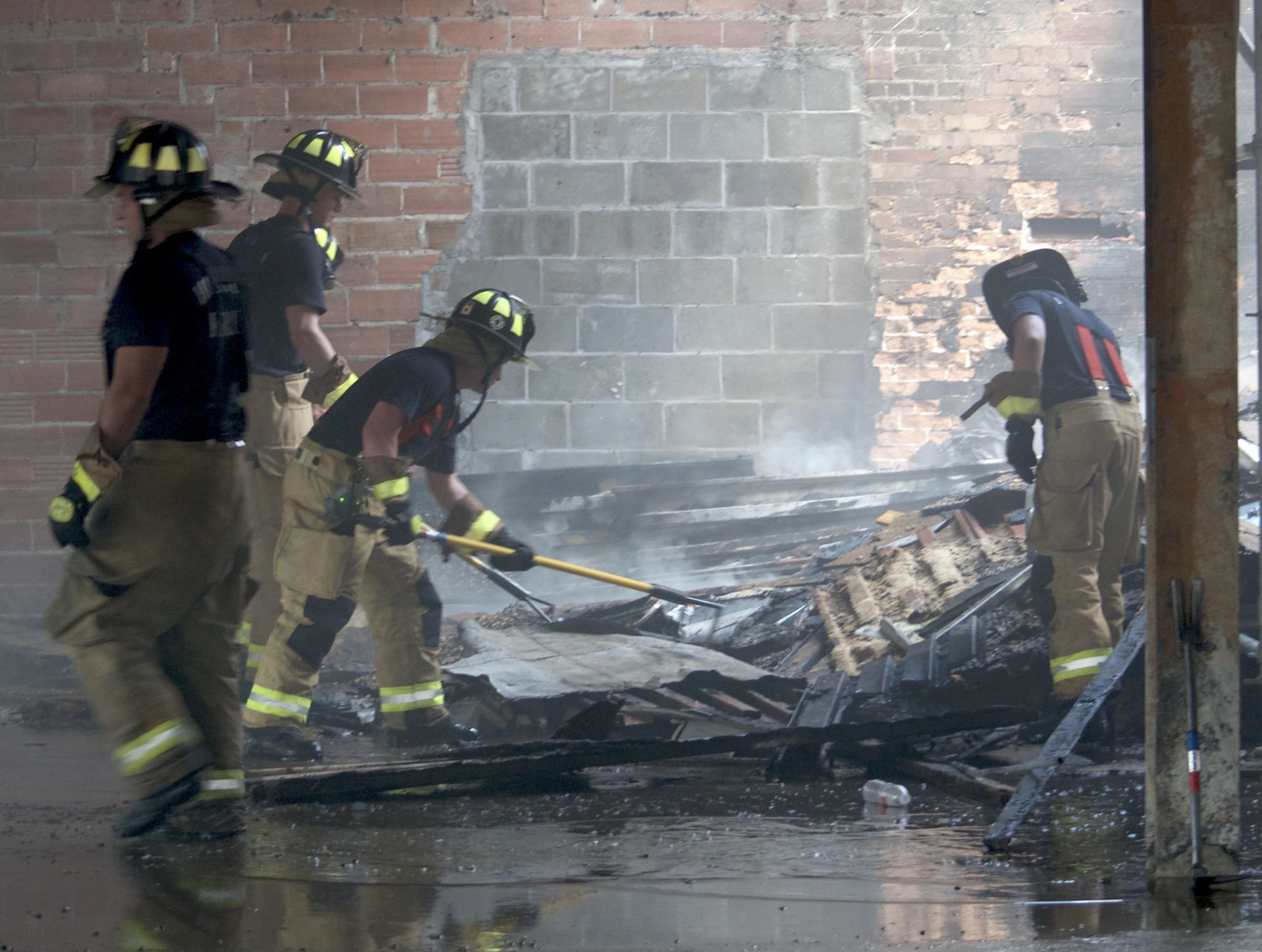 Montrose strip center under renovation catches fire