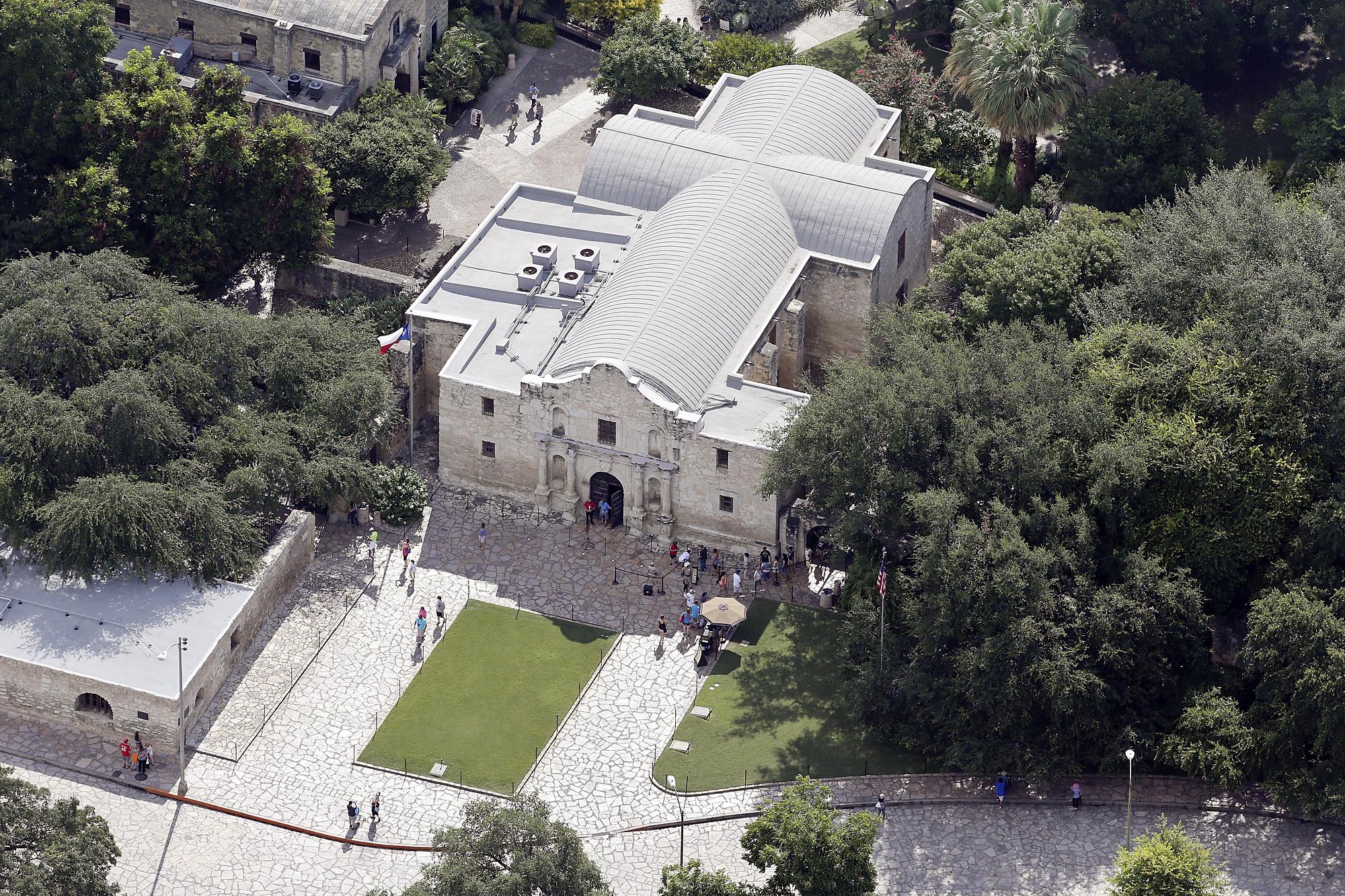 Alamo finances are in political crossfire