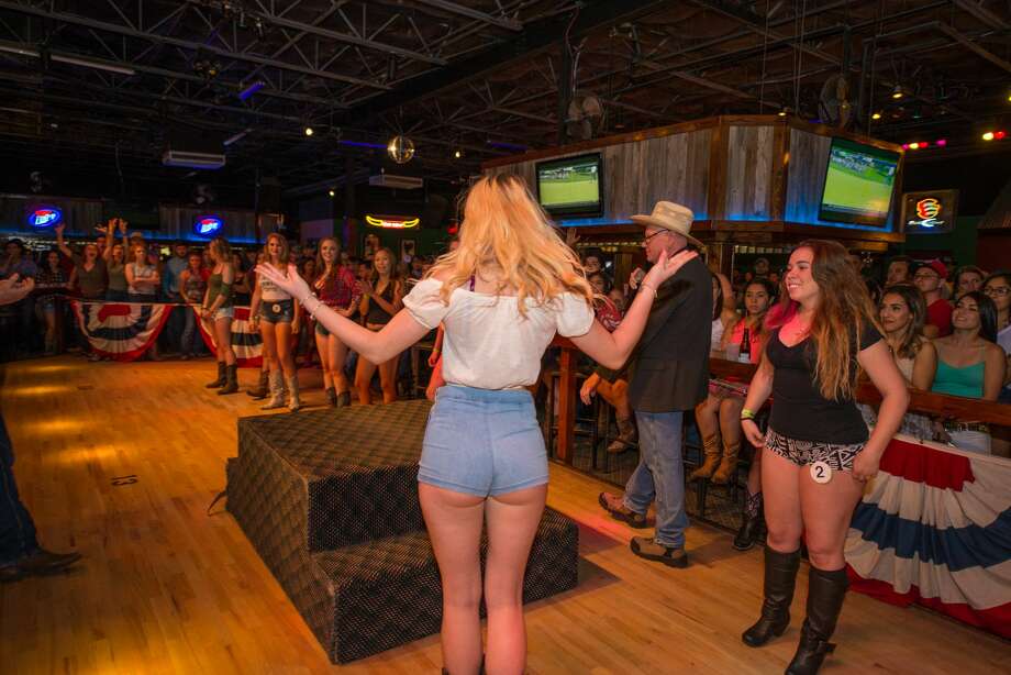 Wild West heats up for Daisy Dukes Thursday as locals hit the dance ...