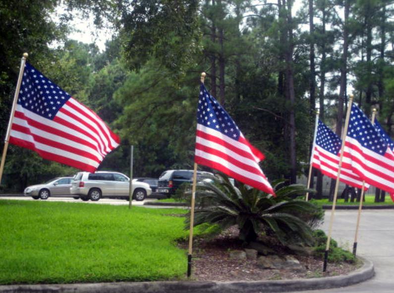 Rotary puts nearly 400 flags in yards across Kingwood for Memorial Day