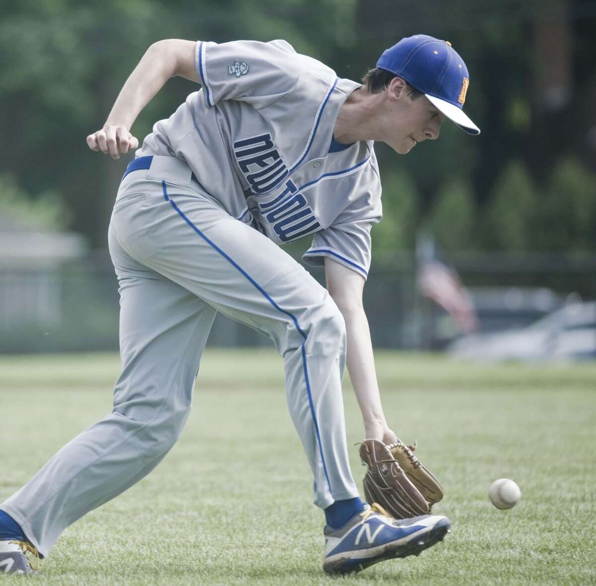 Baseball: DeLuca fires one-hitter to lift Ridgefield to Class LL semis