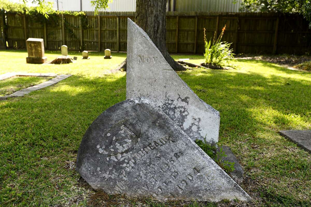 Photos: Spell Cemetery remains link to pioneer past