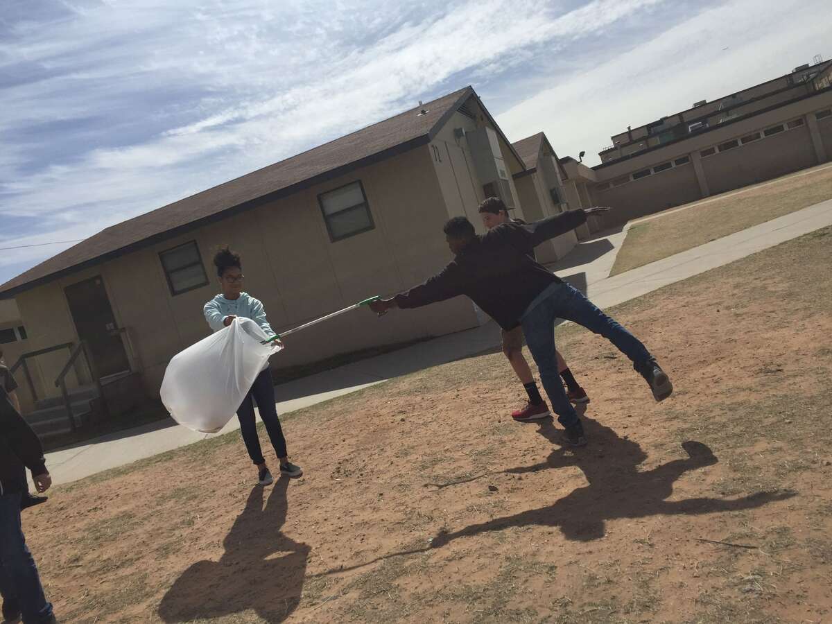 KMB recognizes schools for being green and clean