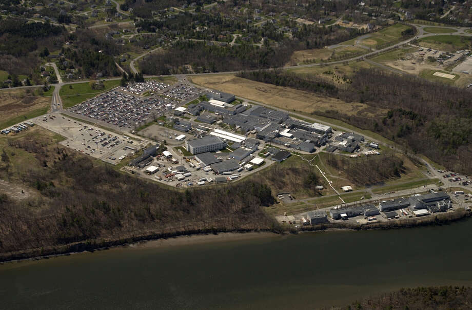 Radioactive Knolls waste could remain years in Niskayuna - Times Union