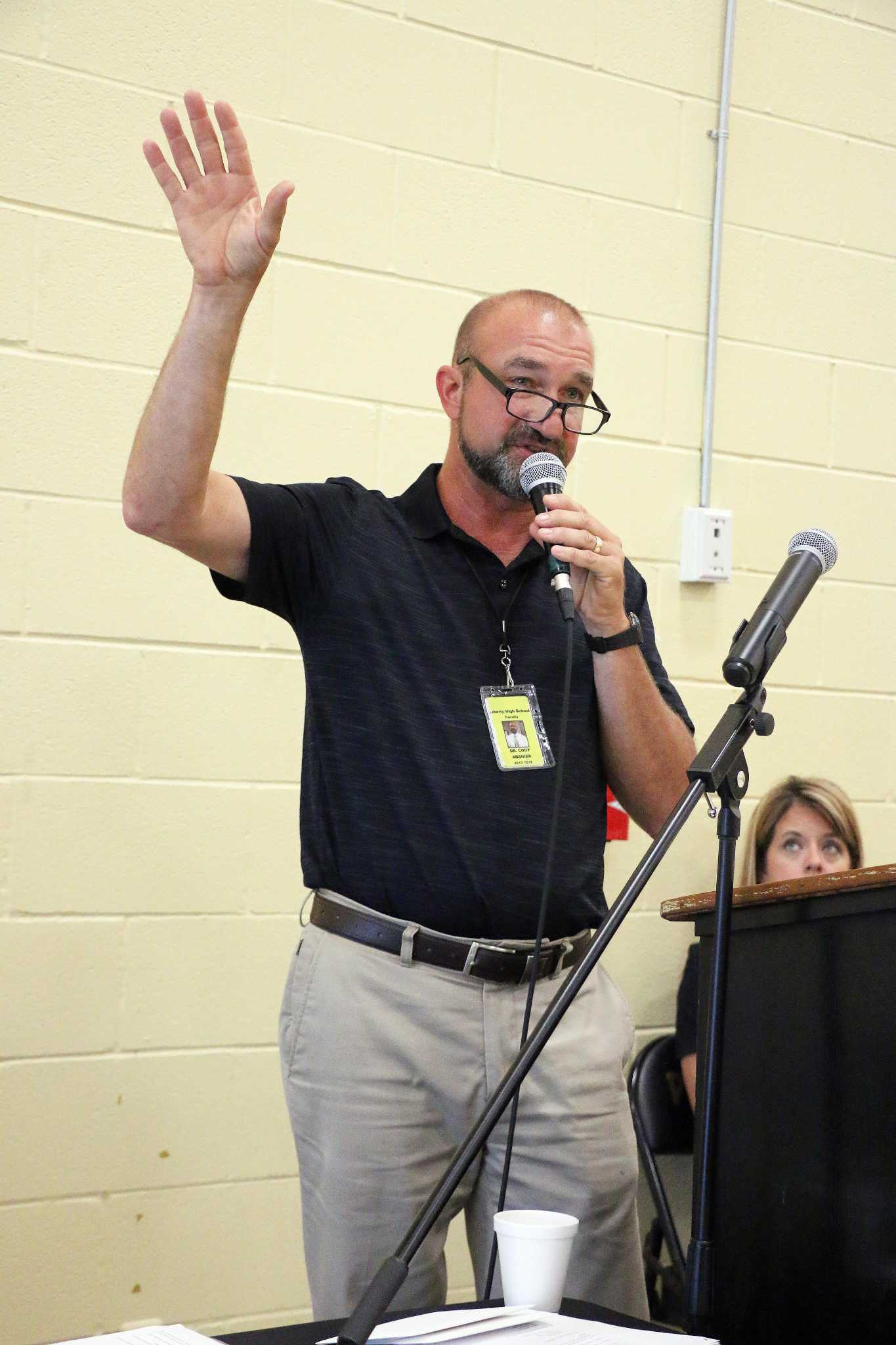 Liberty ISD honors teachers, staff with EOY awards