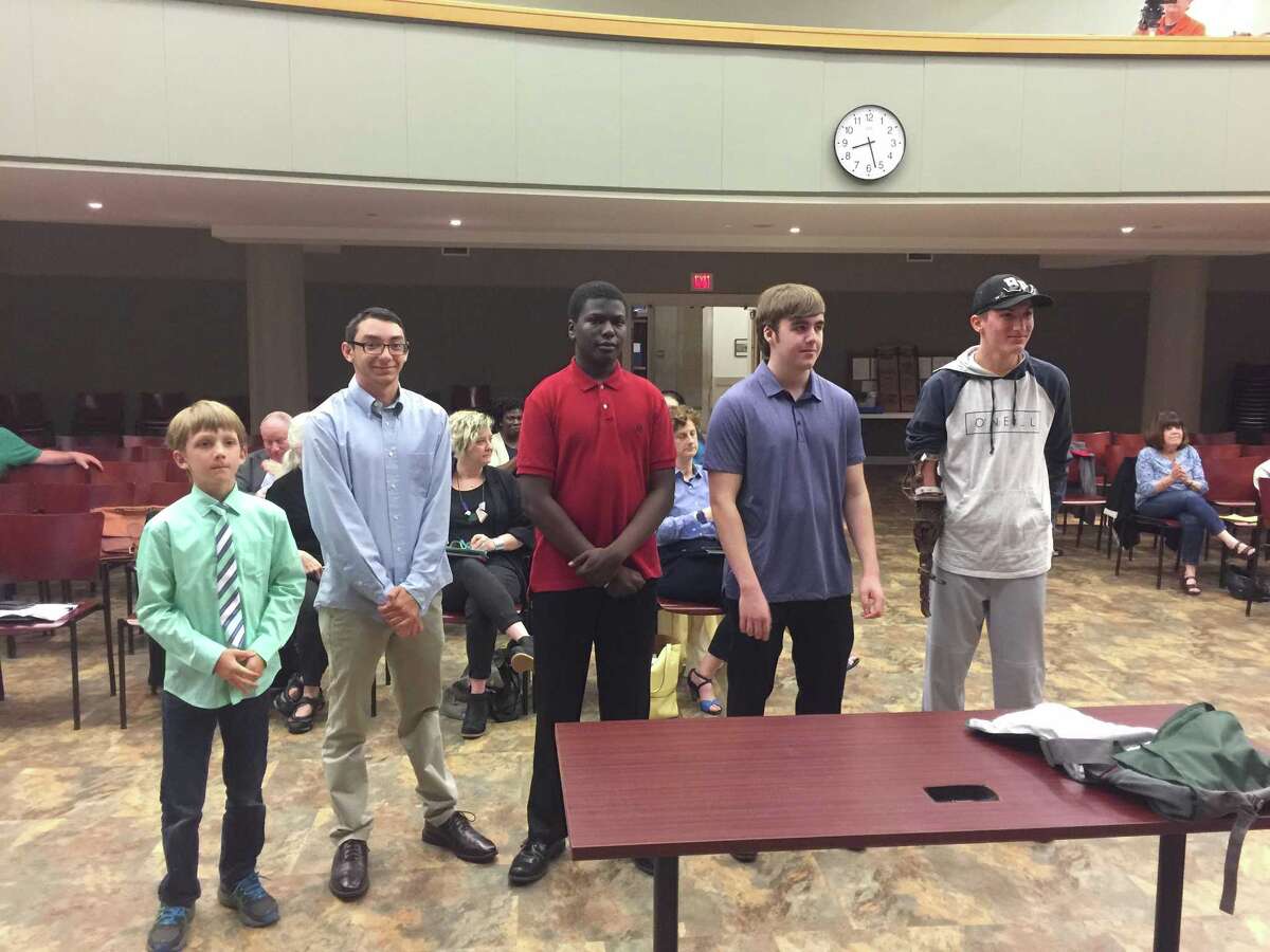 Hamden students show off achievements in science, engineering at ...