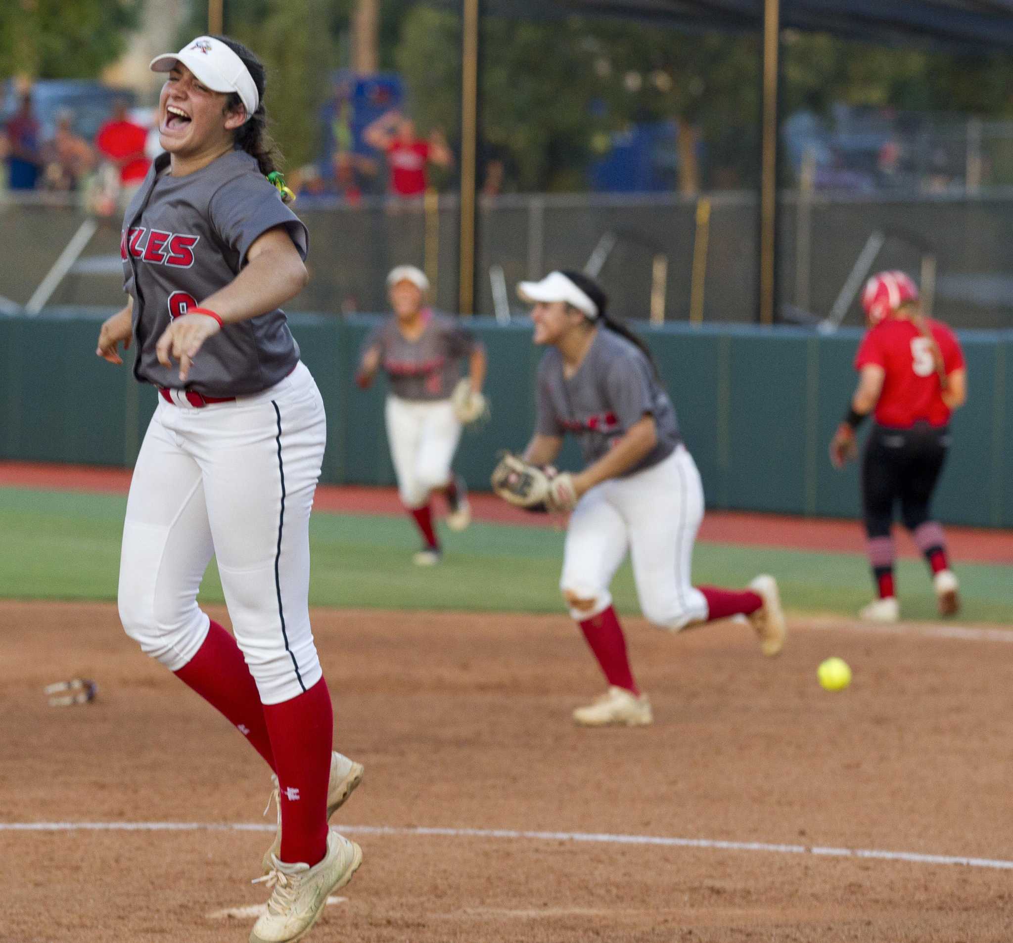 Softball: Atascocita’s Garza pitches two hitter to defeat Kingwood for ...
