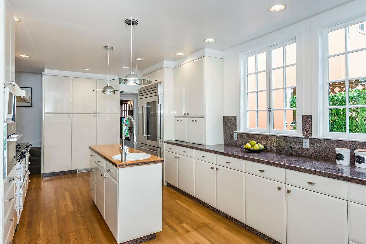 Walk-through: Arts & Crafts elegance in Ingleside Terrace