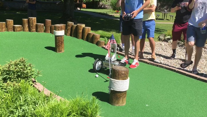 Girl vs. Robot: Mini golf game's a family tradition