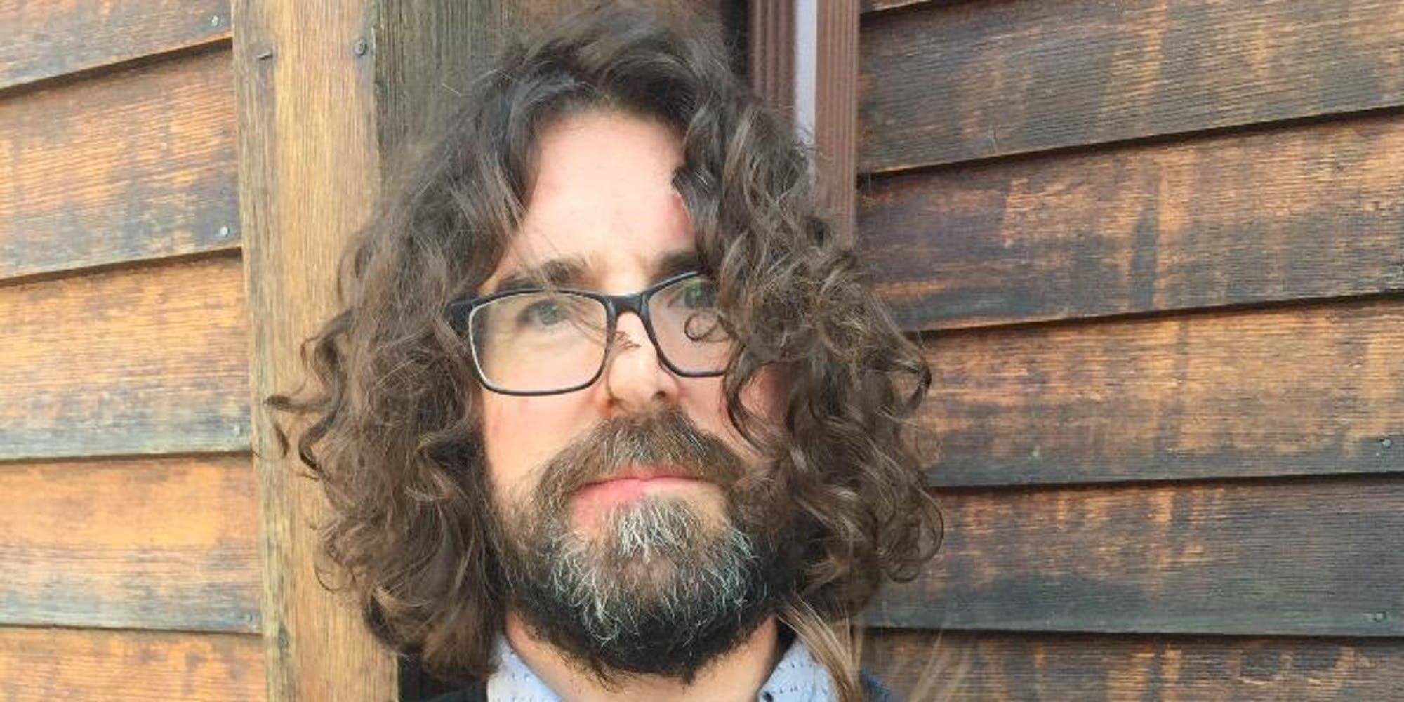 Lou Barlow of Dinosaur Jr, Folk Implosion to play a backyard (in Houston)