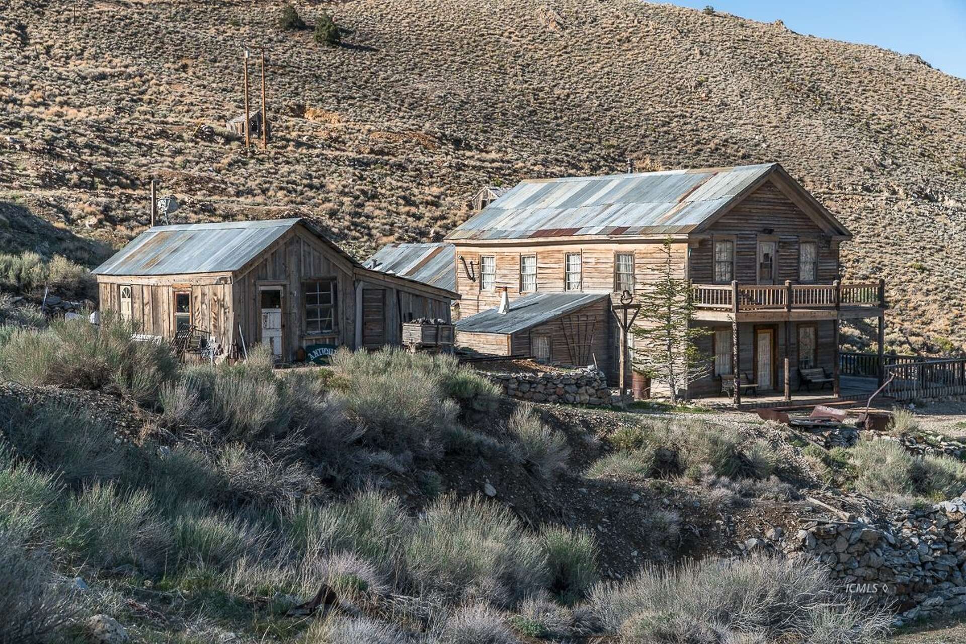 Road trips you can take to California ghost towns and abandoned places