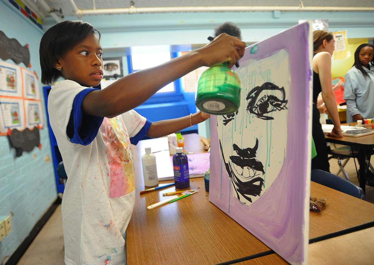 Hallen students go crazy with color, technique