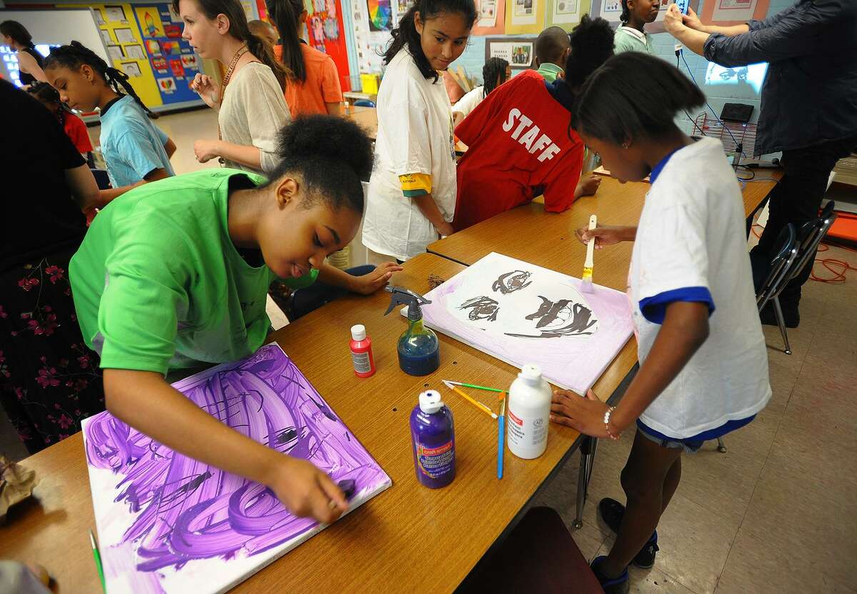 Hallen students go crazy with color, technique