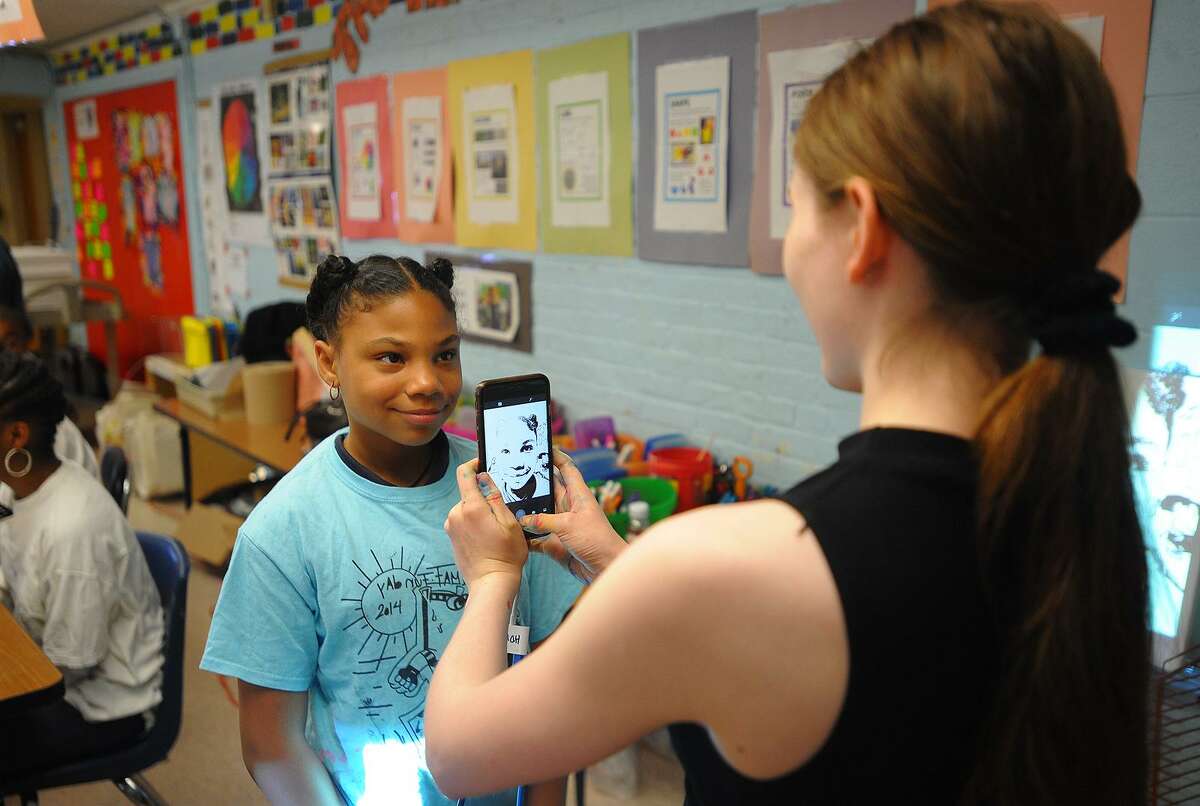 Hallen students go crazy with color, technique