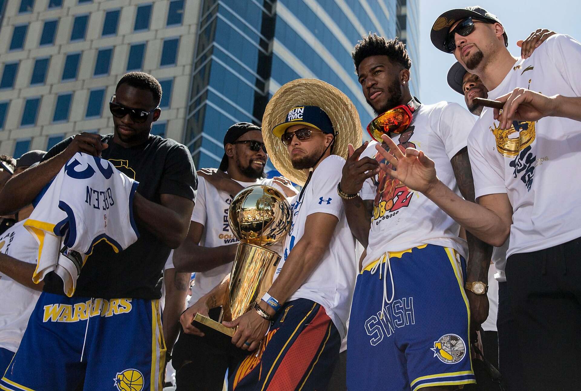 Warriors Parade: Fans come out en masse for what’s become an annual party