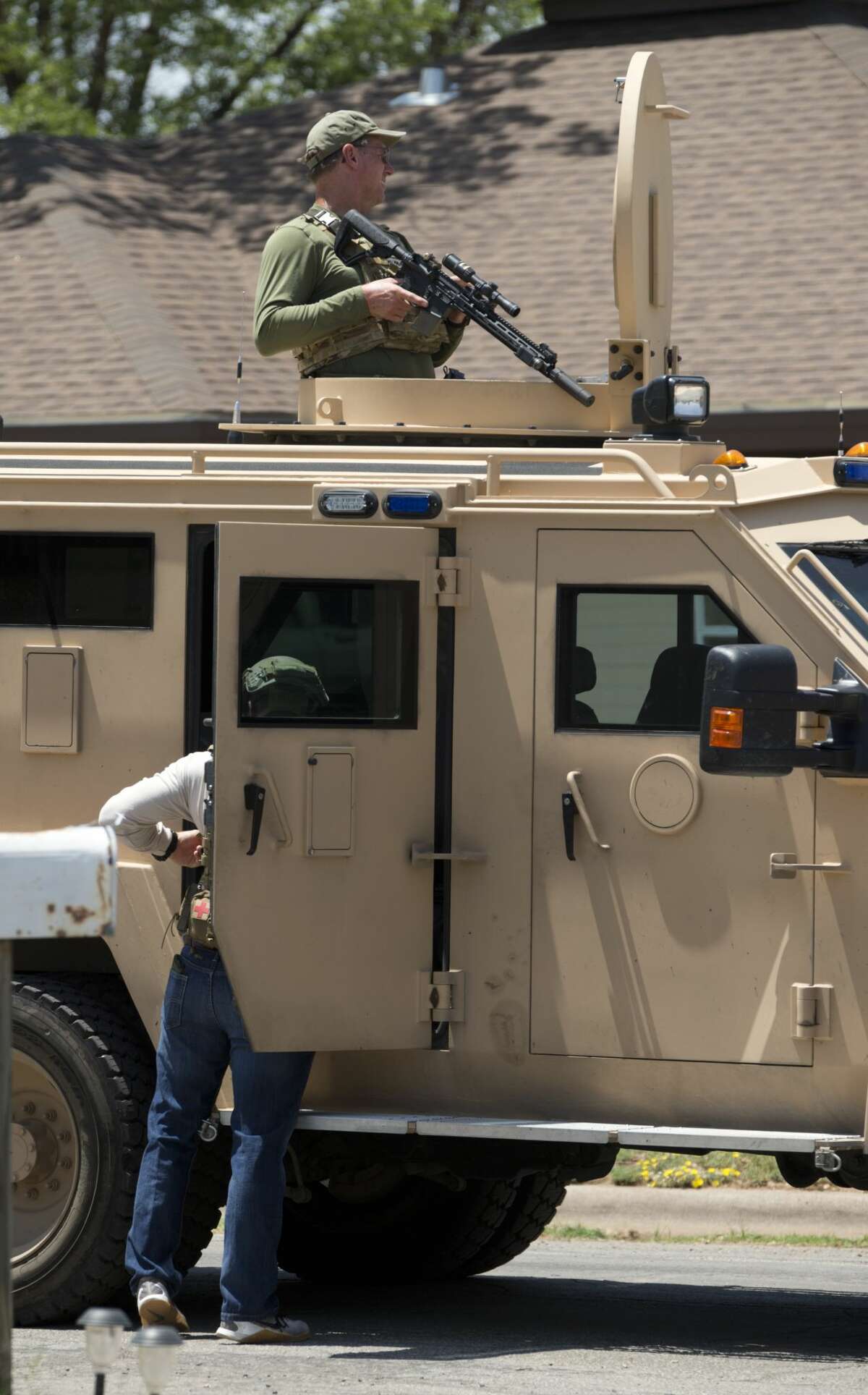 MPD, SWAT respond to central Midland incident