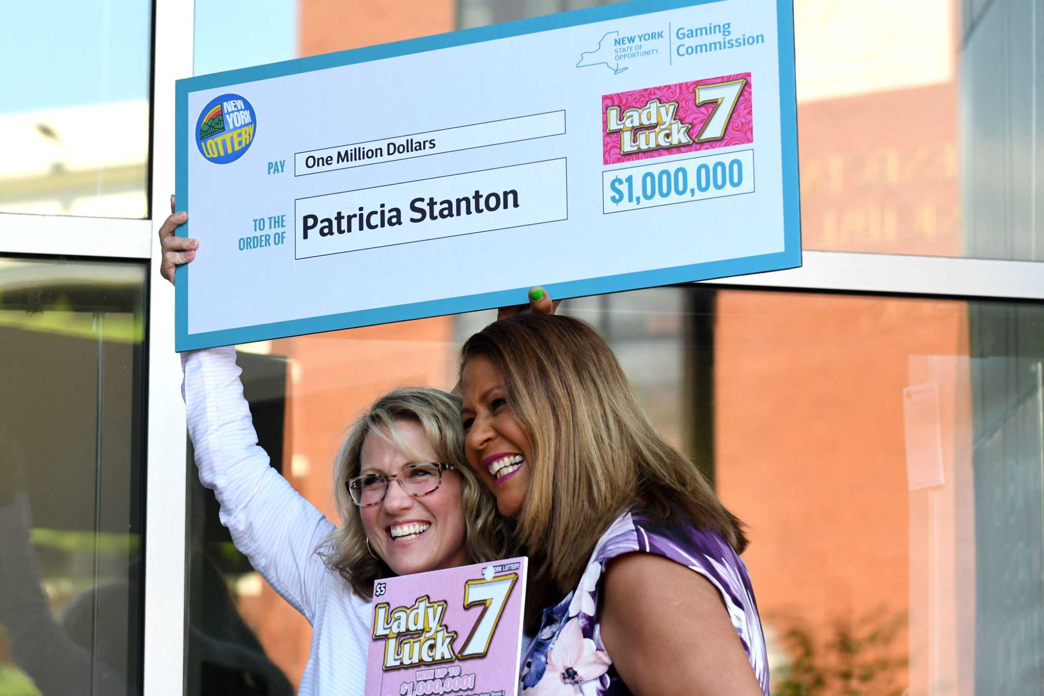 Lady Luck pays winner $1M