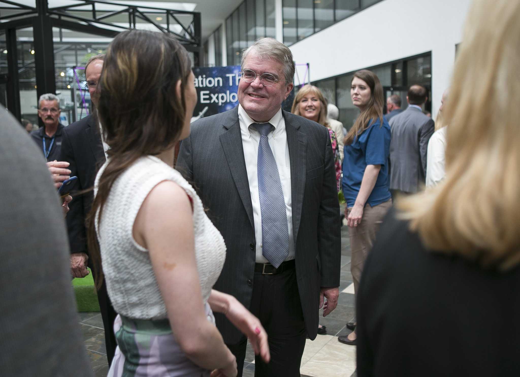 NASA leader presents former Rep. John Culberson with medal