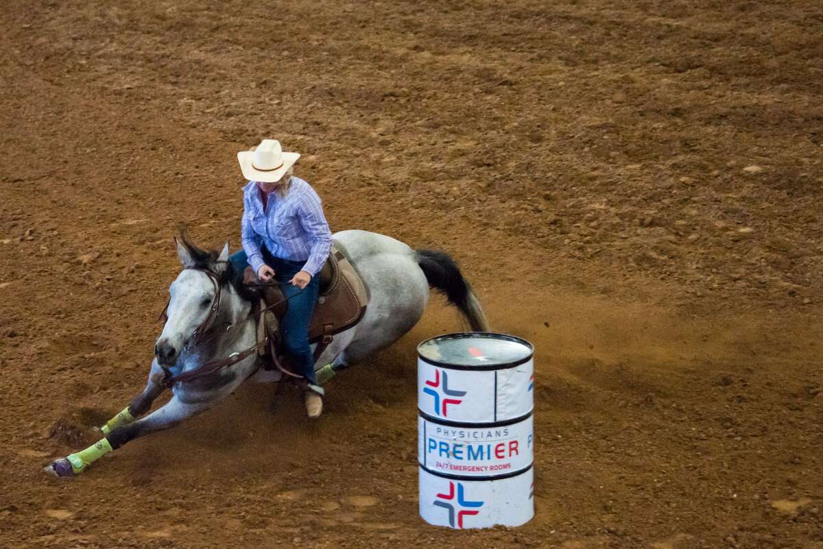 Tejas thrills with weekly rodeo