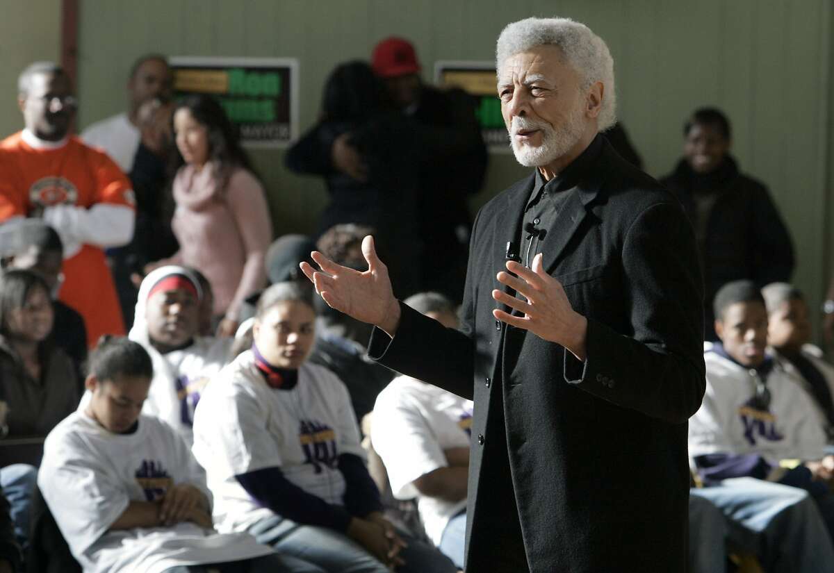 Ron Dellums, former congressman and Oakland mayor, dies at age 82