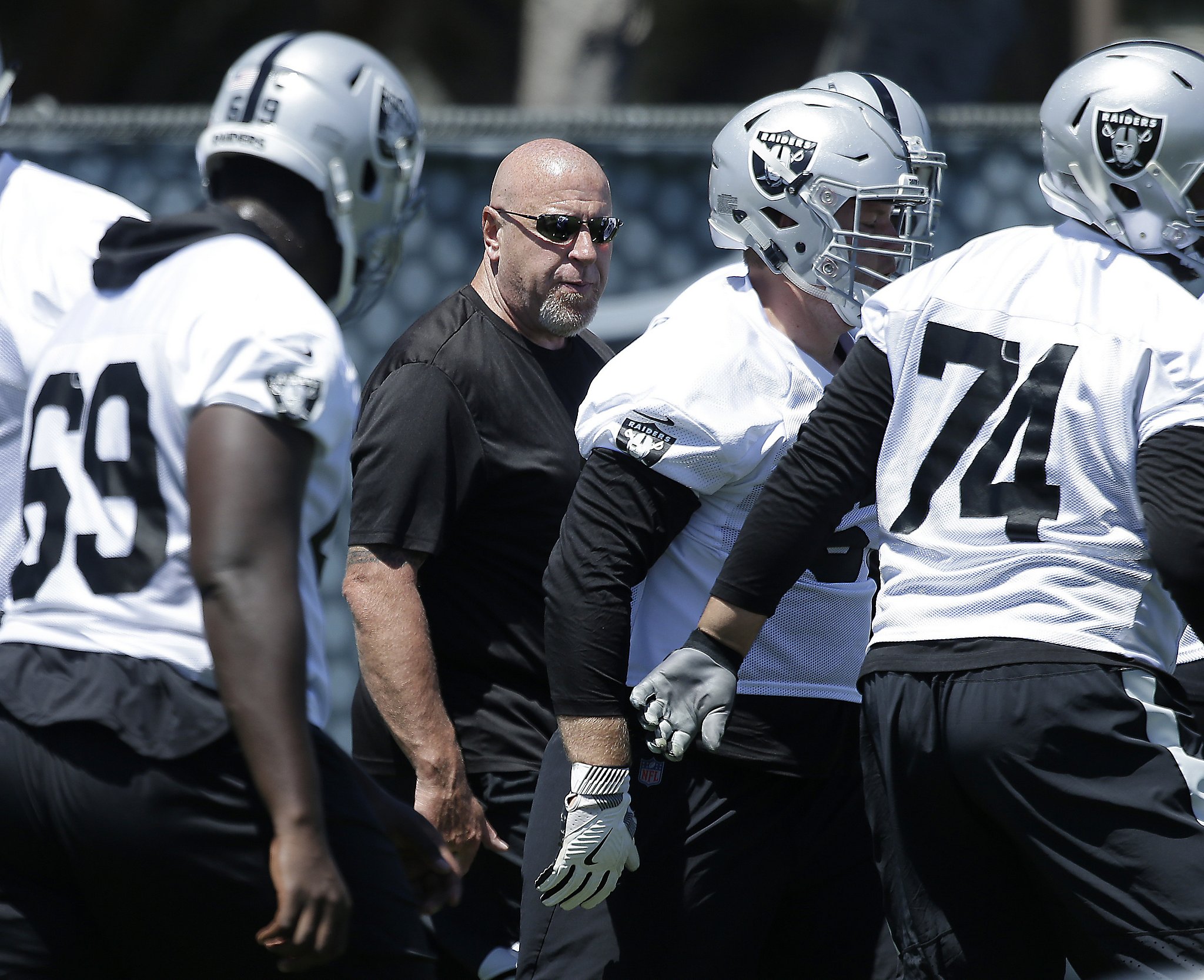 Raiders’ Tom Cable back ‘where I belong’ as Jon Gruden’s O-line coach