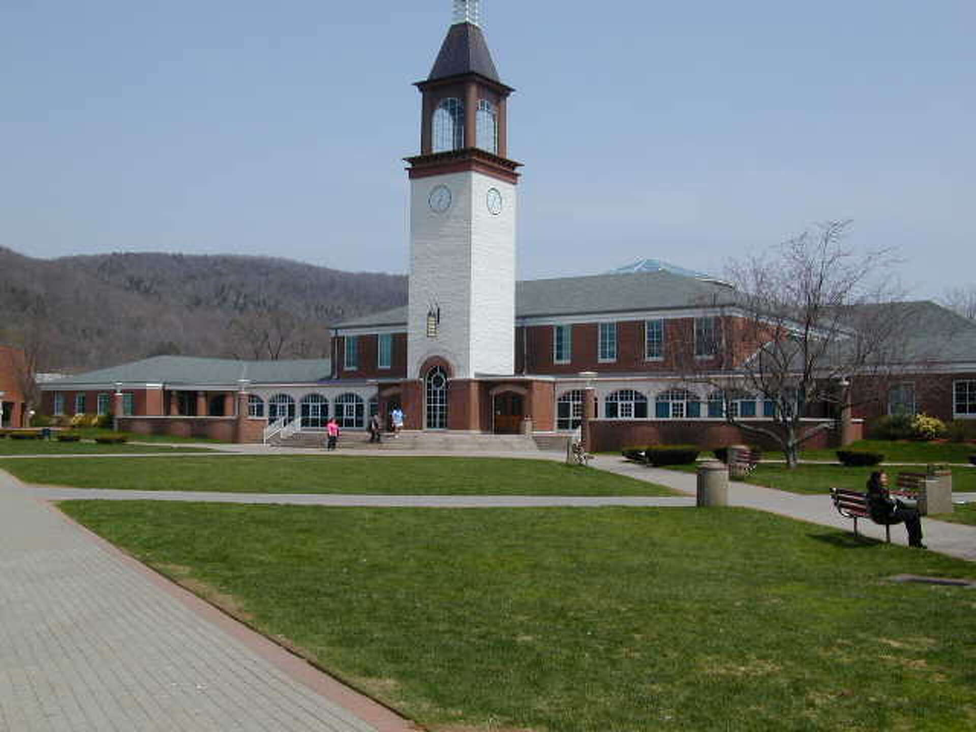 Report: Two Connecticut colleges among the best to work for