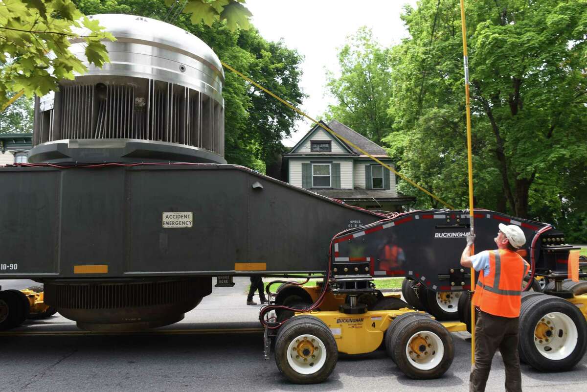 New manager starts at Knolls, Kesselring atomic naval facilities