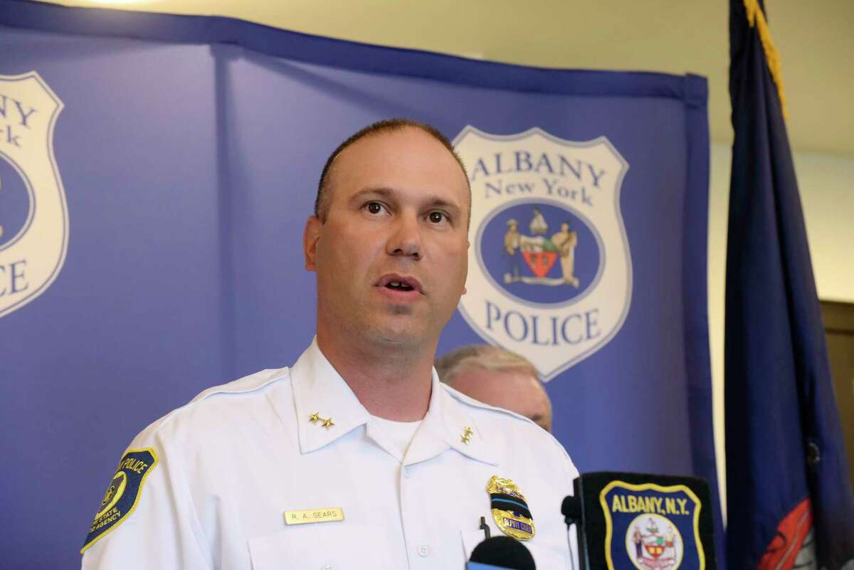 Sears to retire amid Albany police chief search