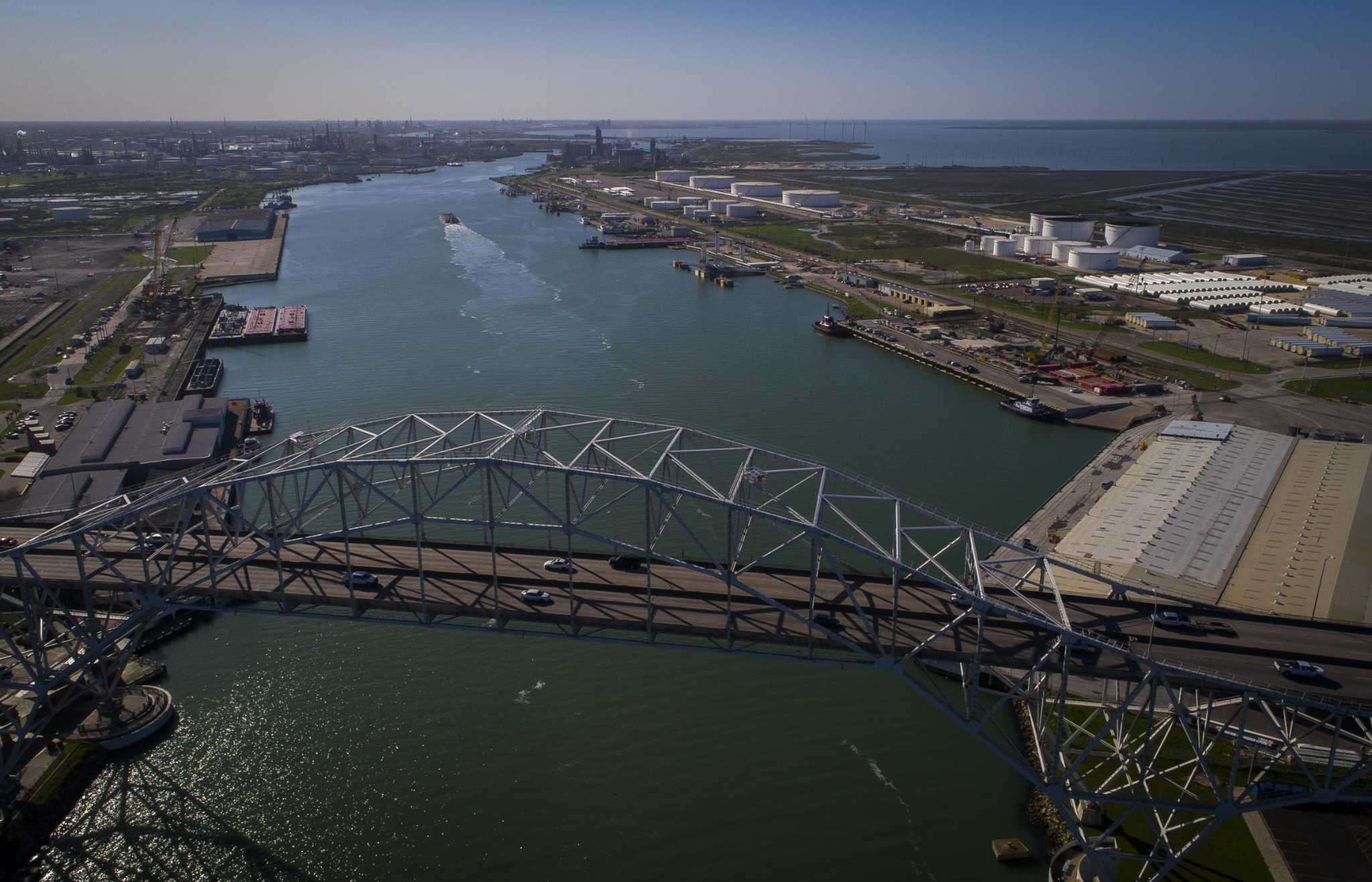 Oil exports exceed imports for first time on Texas Gulf Coast