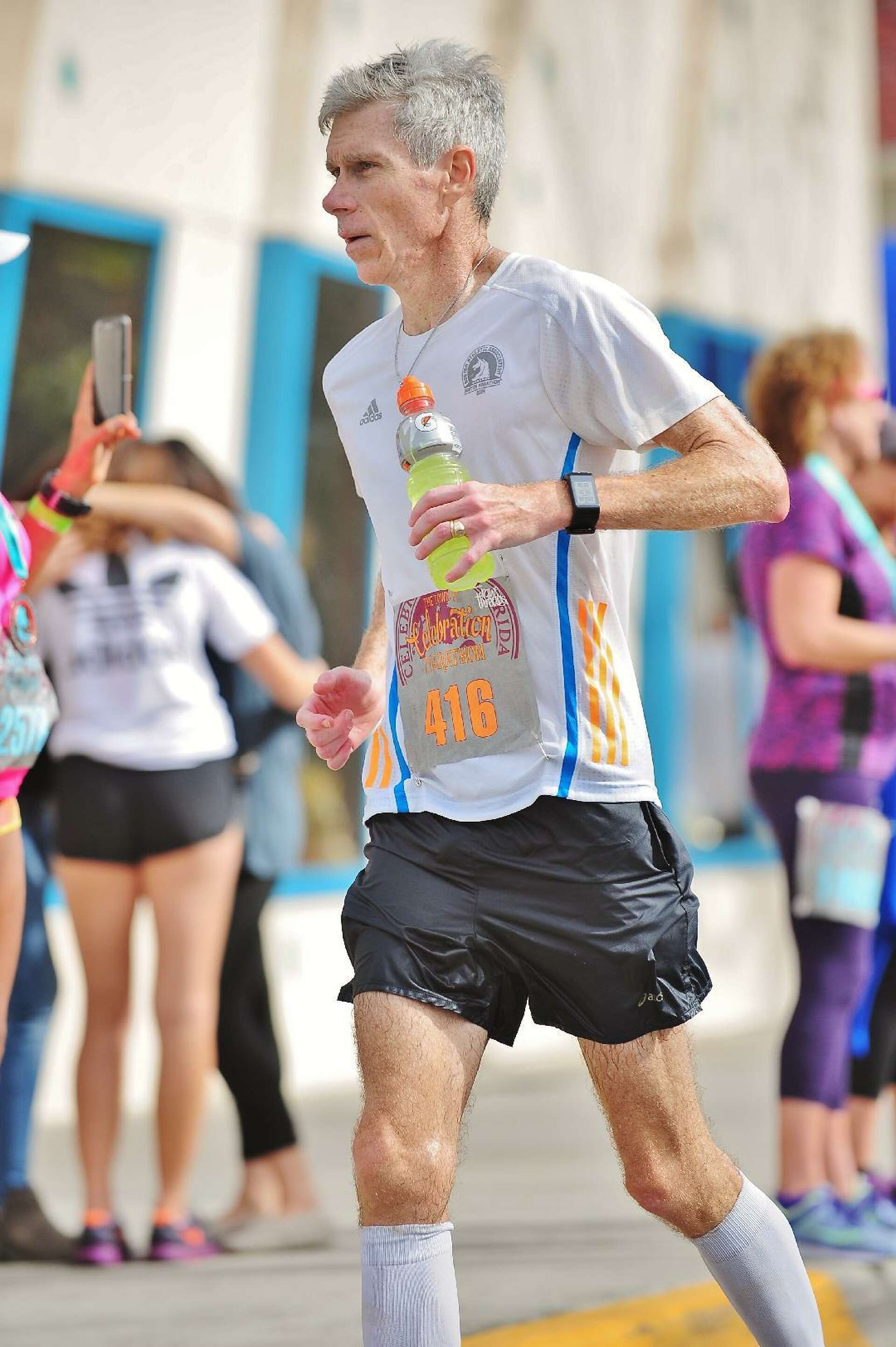 S.A. legal eagle flies through marathons in 50 states, all under 4 hours