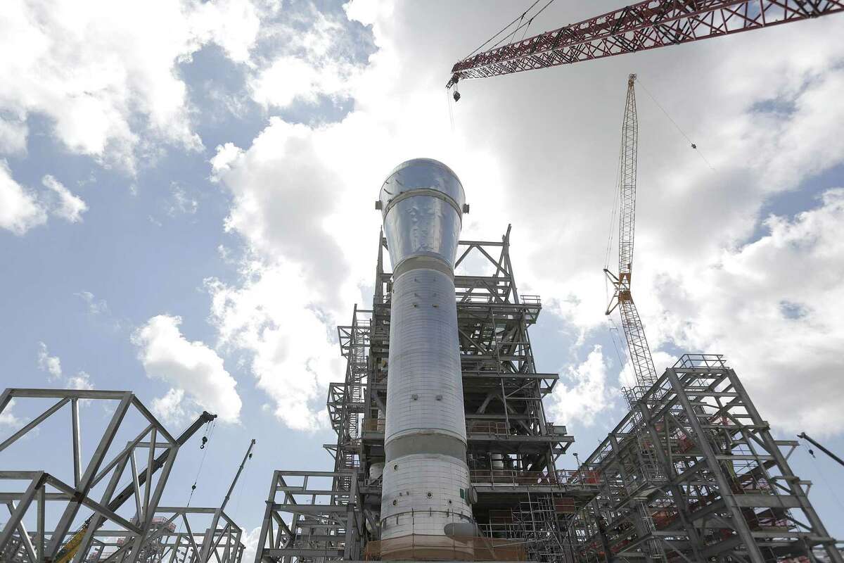 LyondellBasell bets on new technology, better plastics