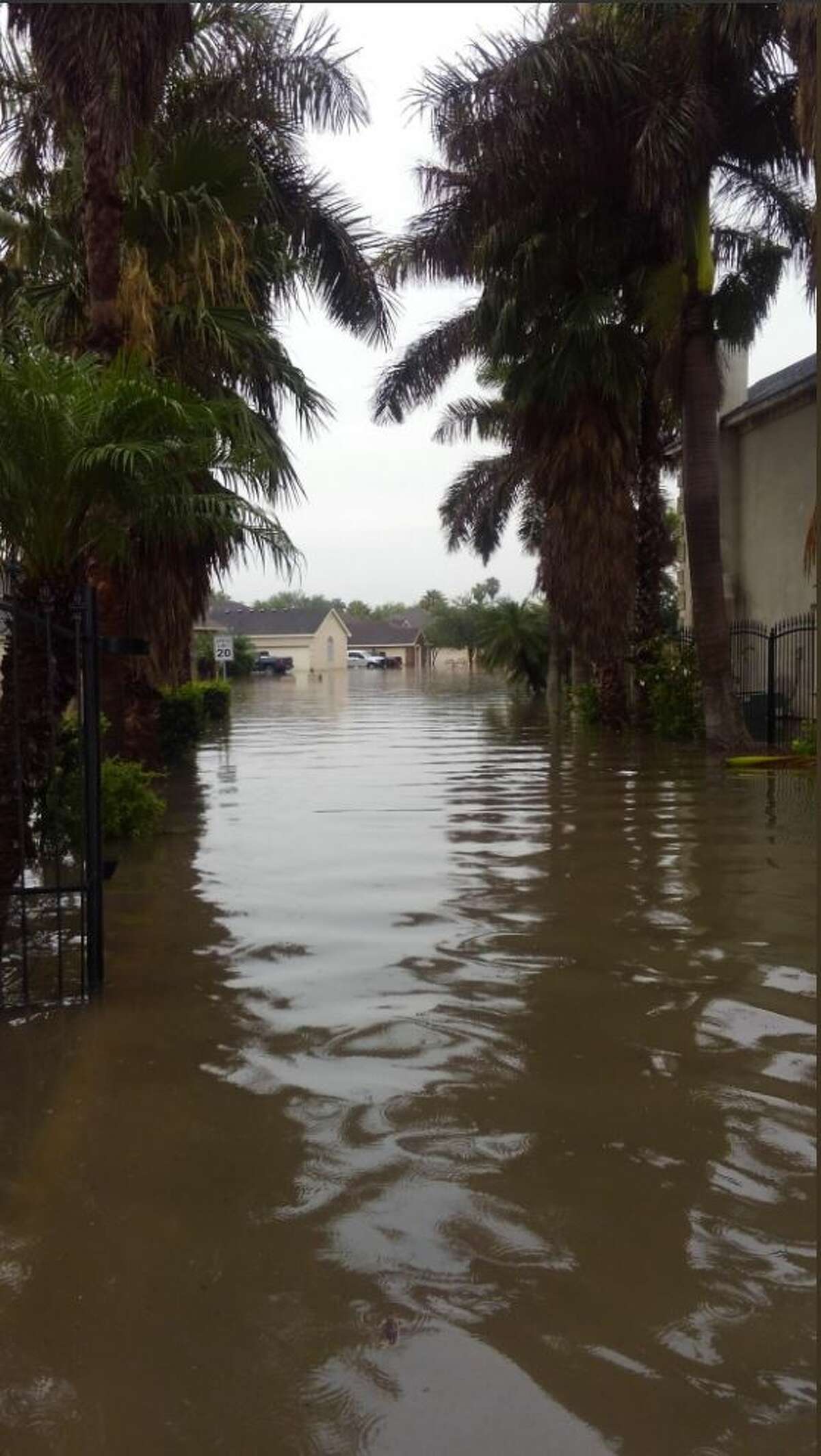 Storms slam Rio Grande Valley; hundreds rescued