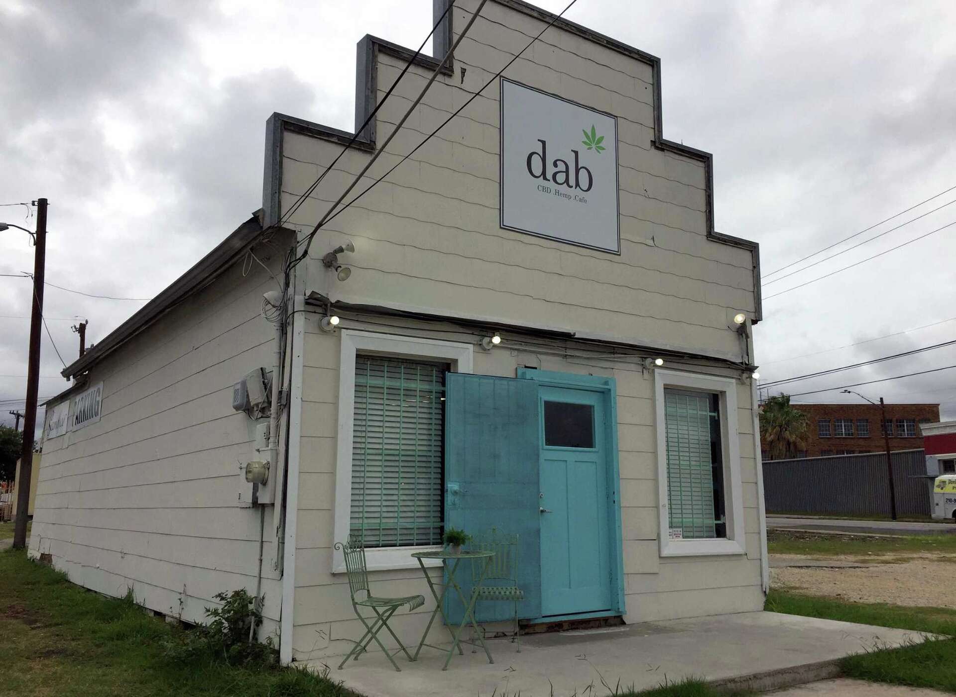 Review: Dab Hemp Cafe brings good vibes to the Five Points neighborhood