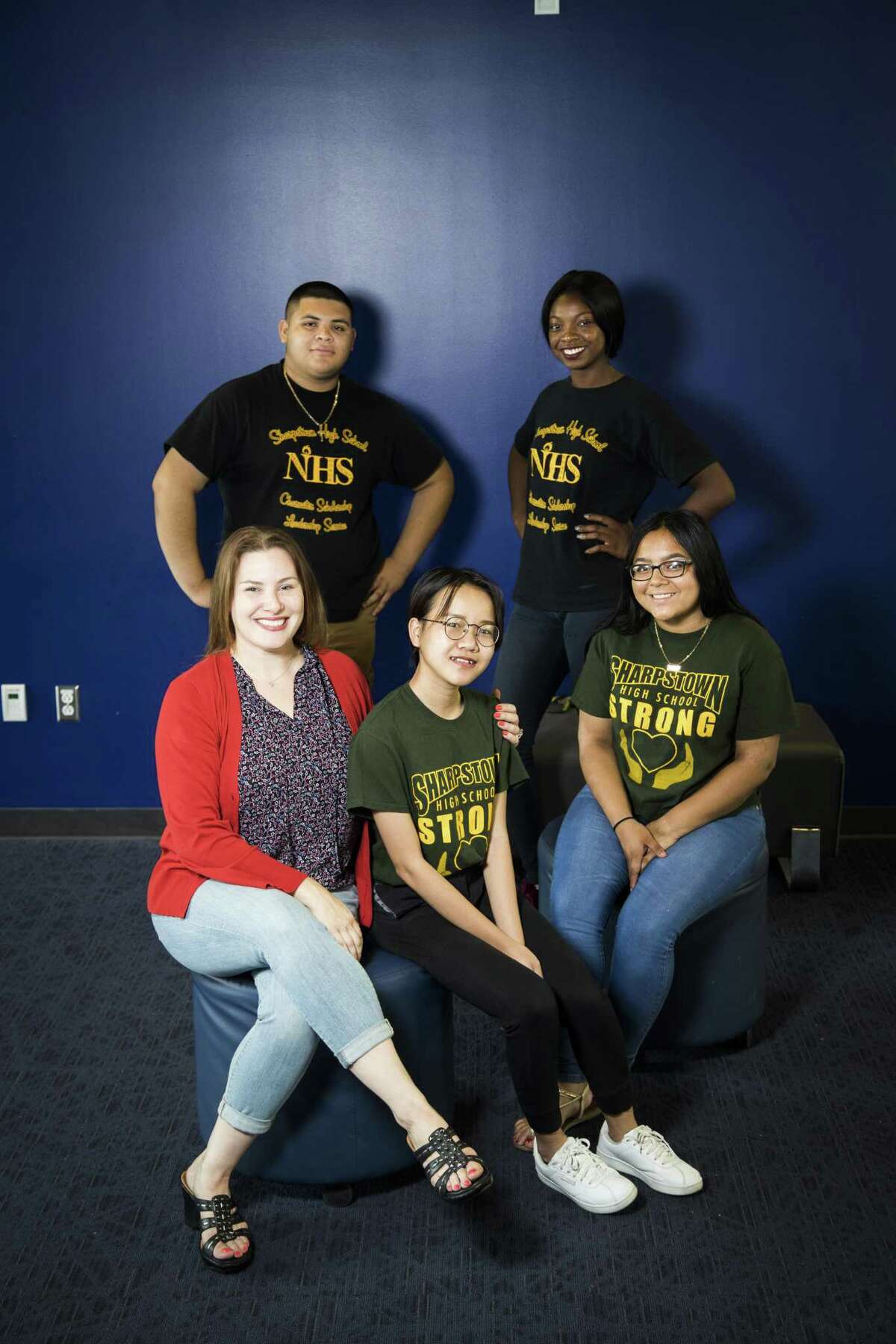 Sharpstown teacher and students serve their community after Harvey