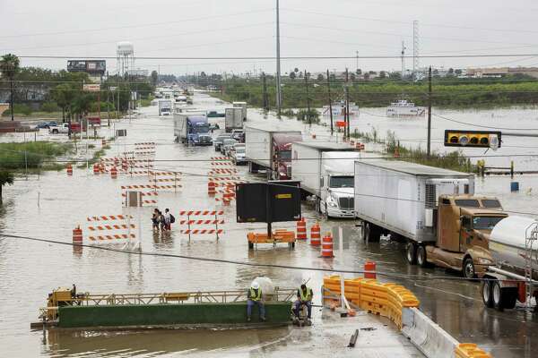 Storms slam Rio Grande Valley; hundreds rescued - ExpressNews.com