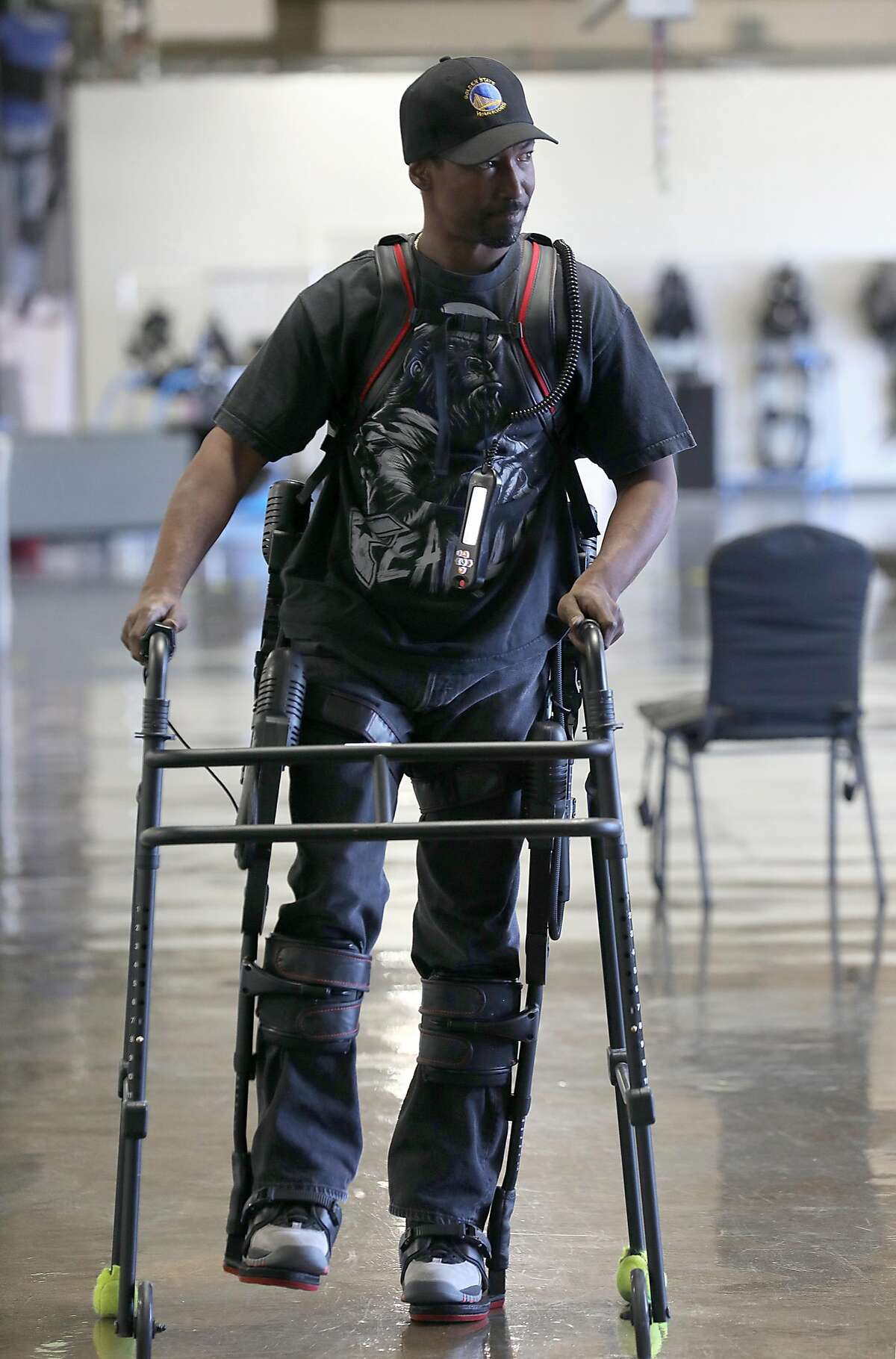 Robotic exoskeleton helps stroke, spinal cord patients regain mobility