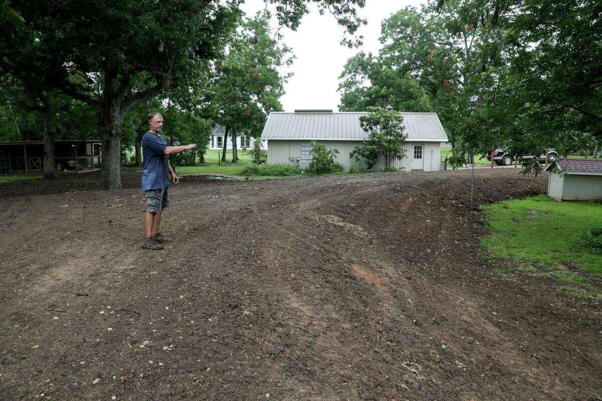 Not taking any chances with next storm, Fort Bend County man builds ...