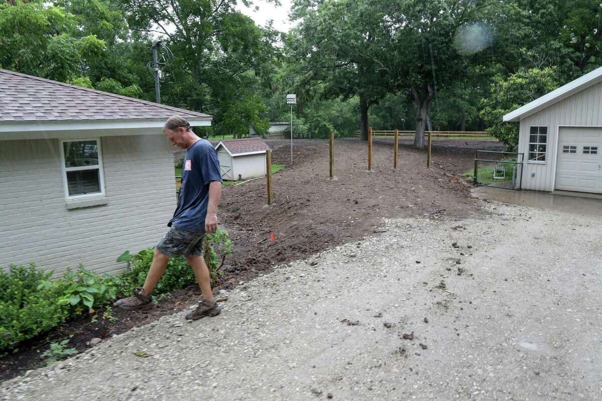 Not taking any chances with next storm, Fort Bend County man builds ...