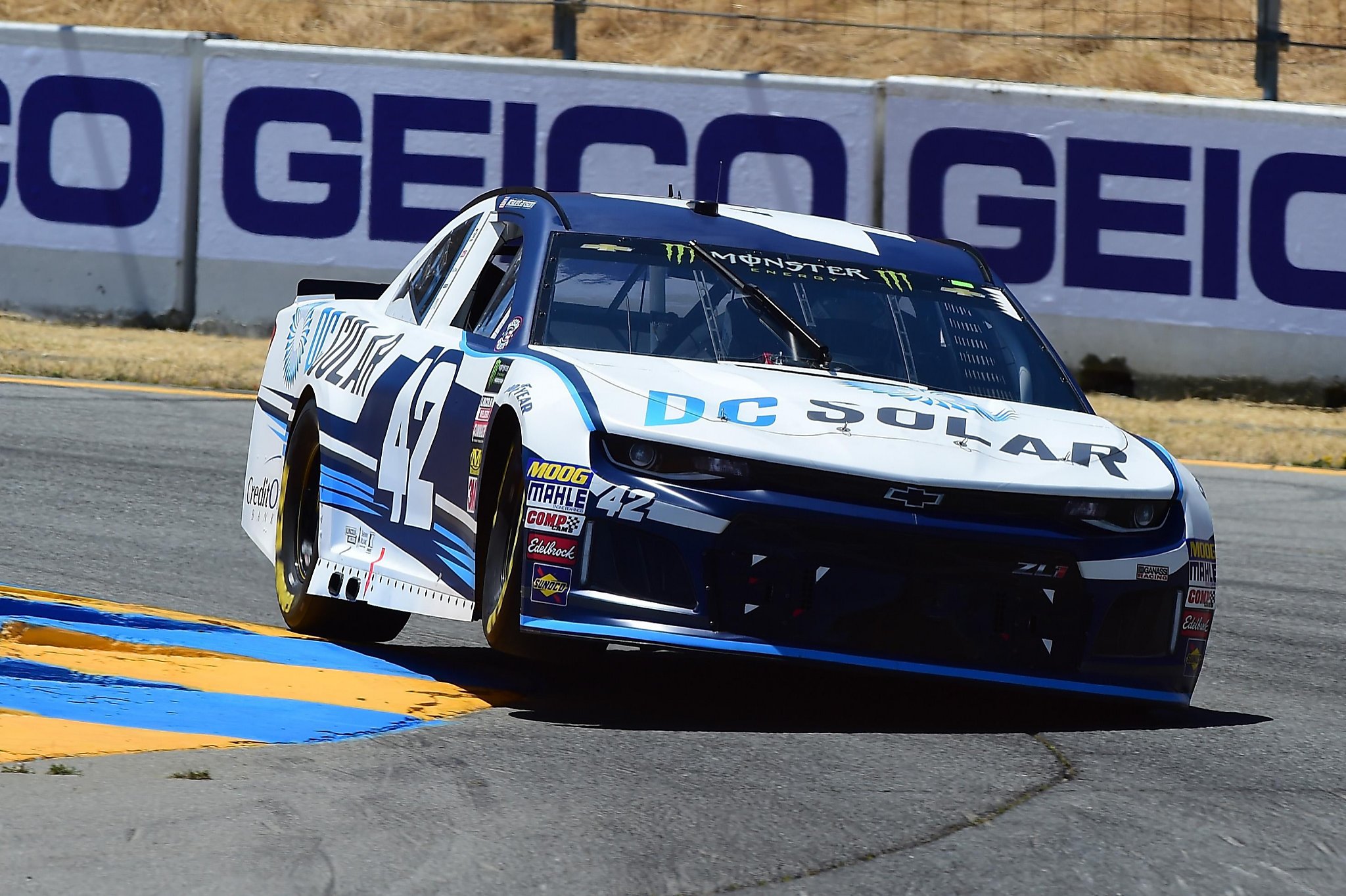 Kyle Larson will again pursue 1st Cup win at Sonoma from pole position