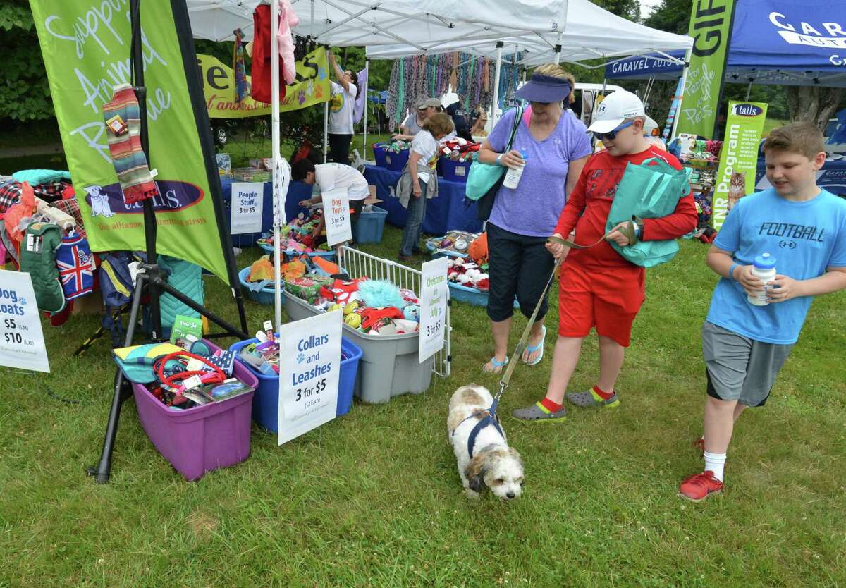 Winslow hosts 3rd annual dog festival