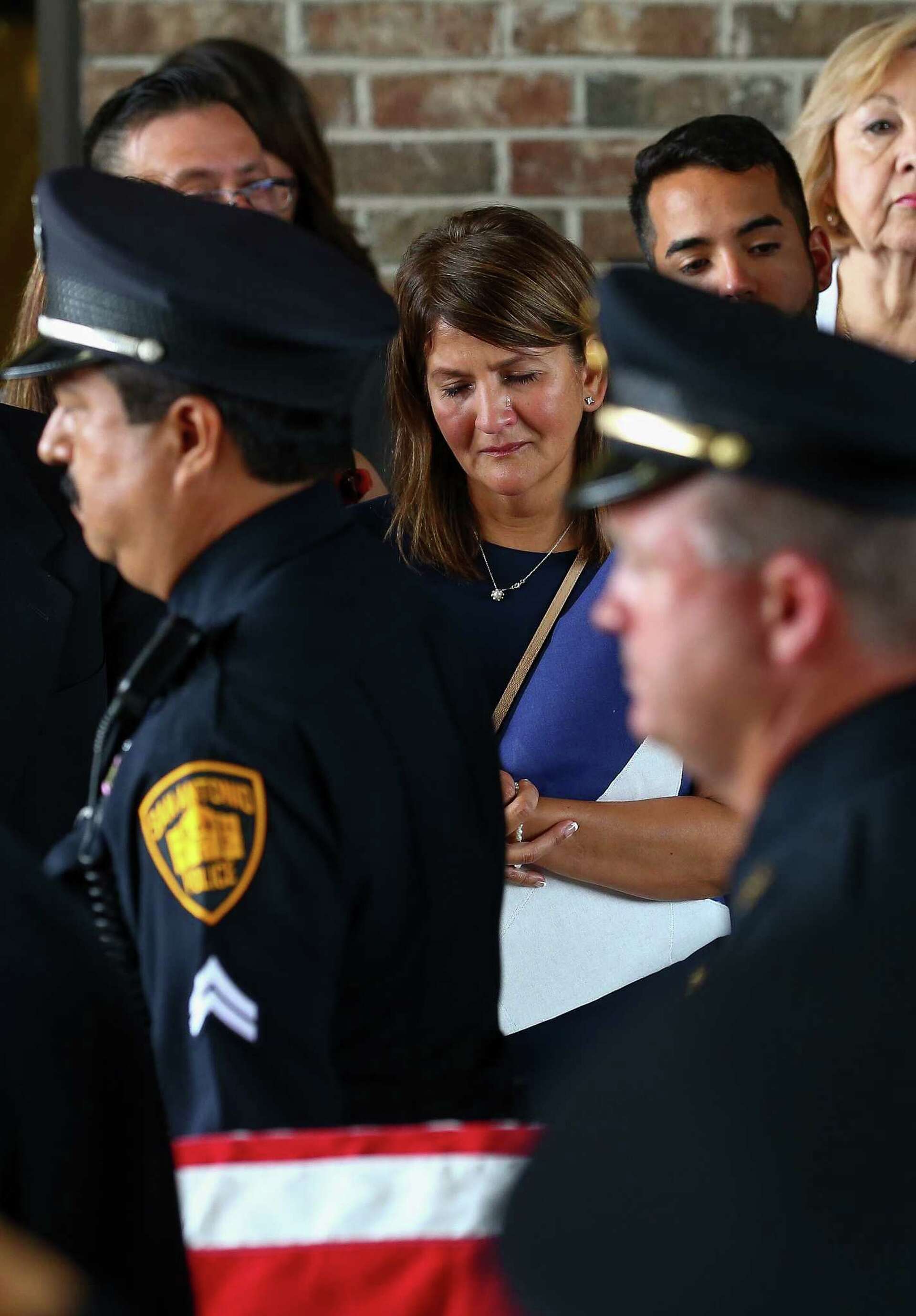 HPD officer who rescued hundreds during Hurricane Harvey remembered as hero