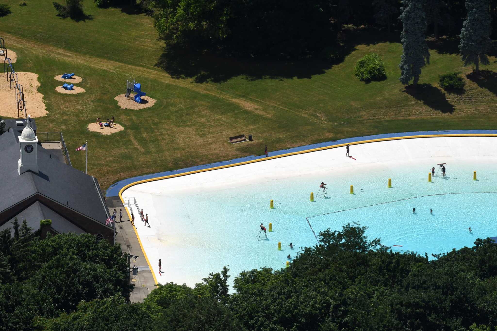 Lincoln Park pool upgrades aim to save its iconic design