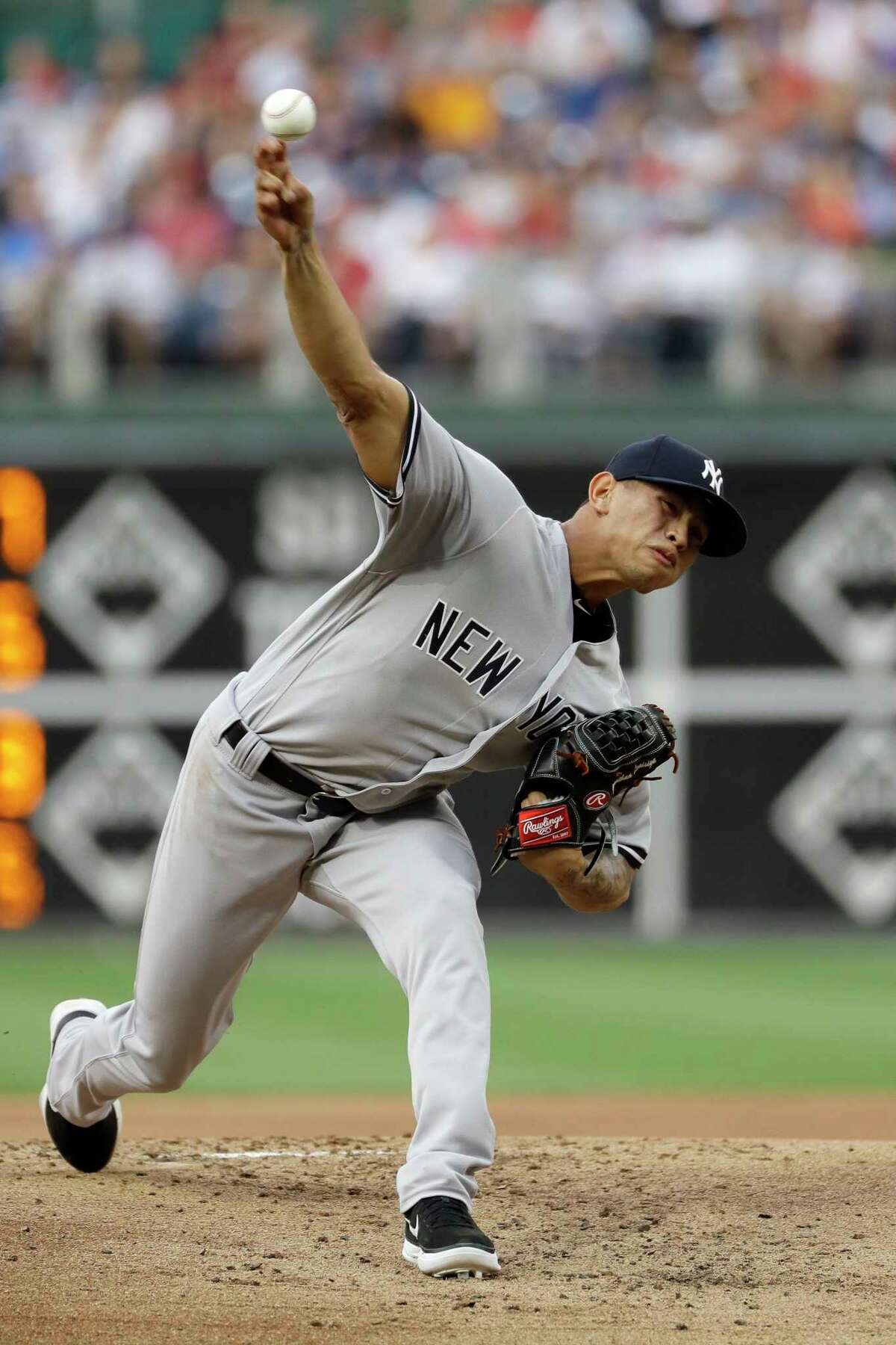 Loaisiga gives Yankees a gem
