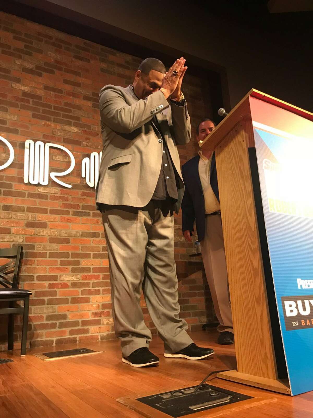 Former Oilers roast Robert Brazile to benefit children's center