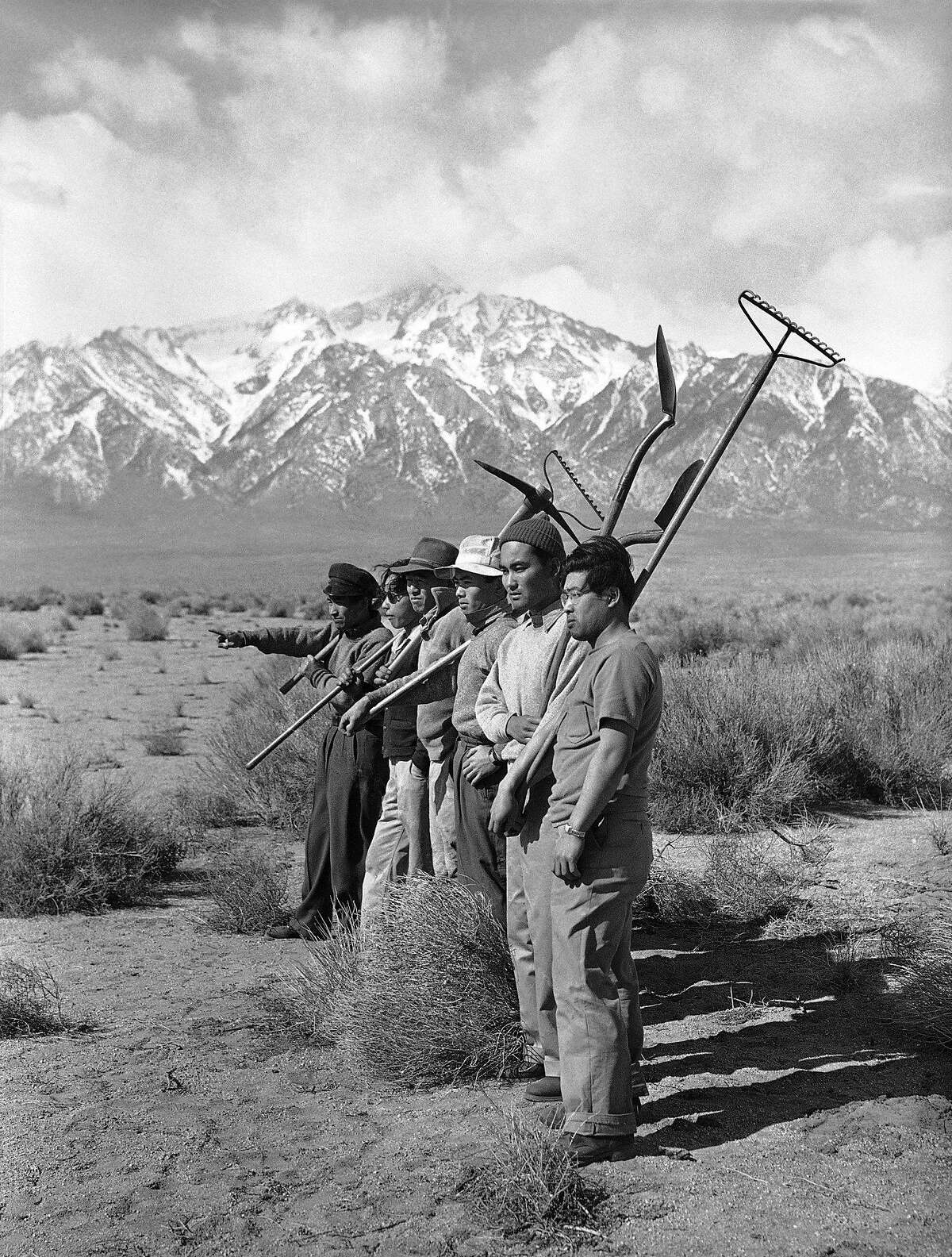 1944 Korematsu opinion on Japanese American internment is tossed out