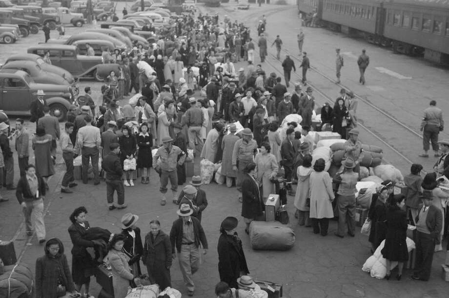 Photos show internment camps for Japanese Americans during World War II ...