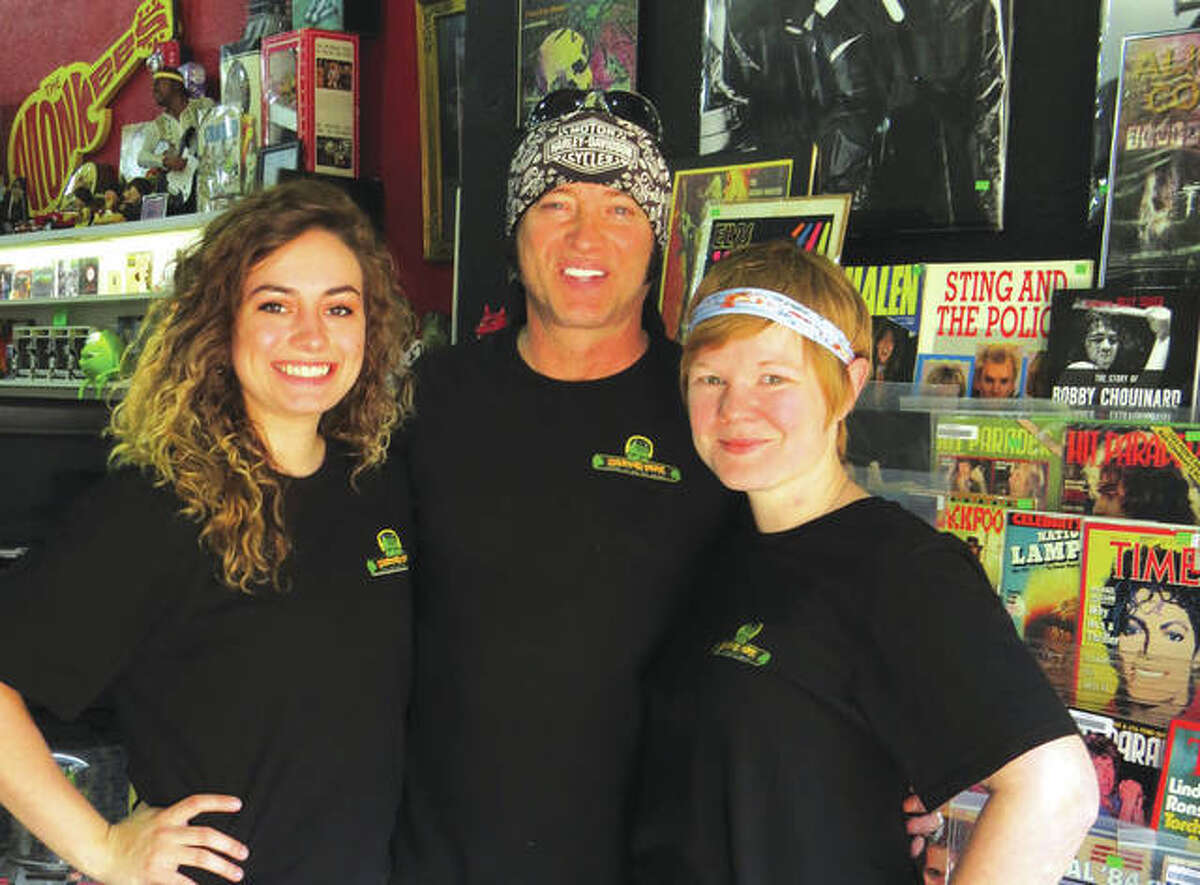 Elvis knows his records