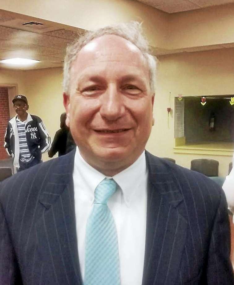 Hamden to issue $44.5 million in bonds as council members uneasily ...