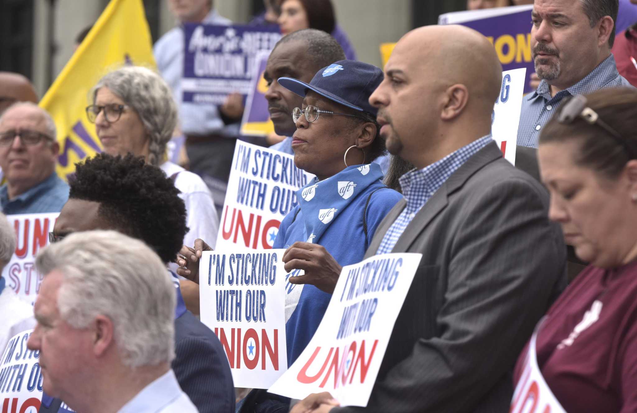 Dan Haar: State worker unions will shed 12-15 percent, keep clout