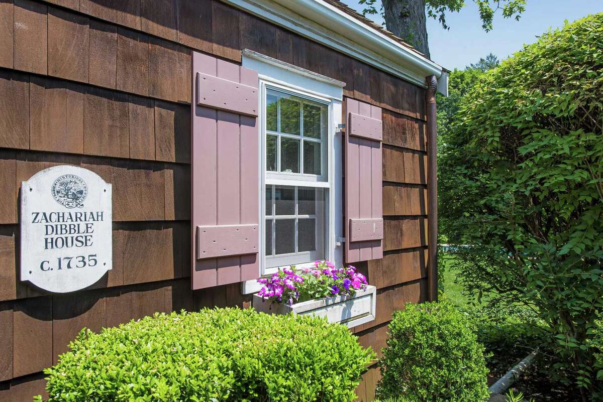 On the Market / Zachariah Dibble House, circa 1735, has maintained most ...